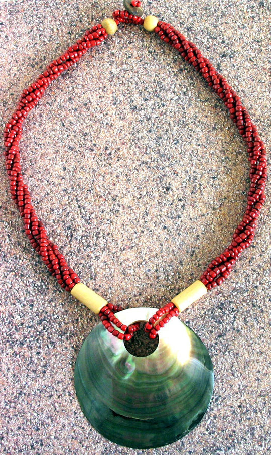 Beaded Spiral Shell Necklace – Natural Artist